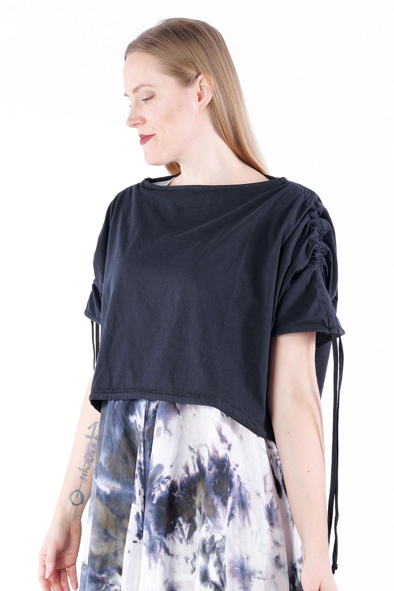 Truly special avantgarde designer fashion | select mode online