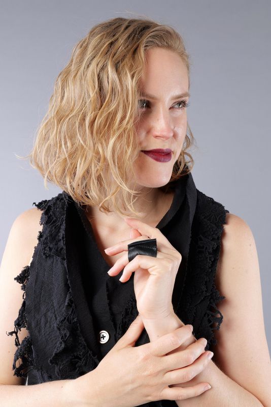 Leather ring in black from Ana - Dyno M