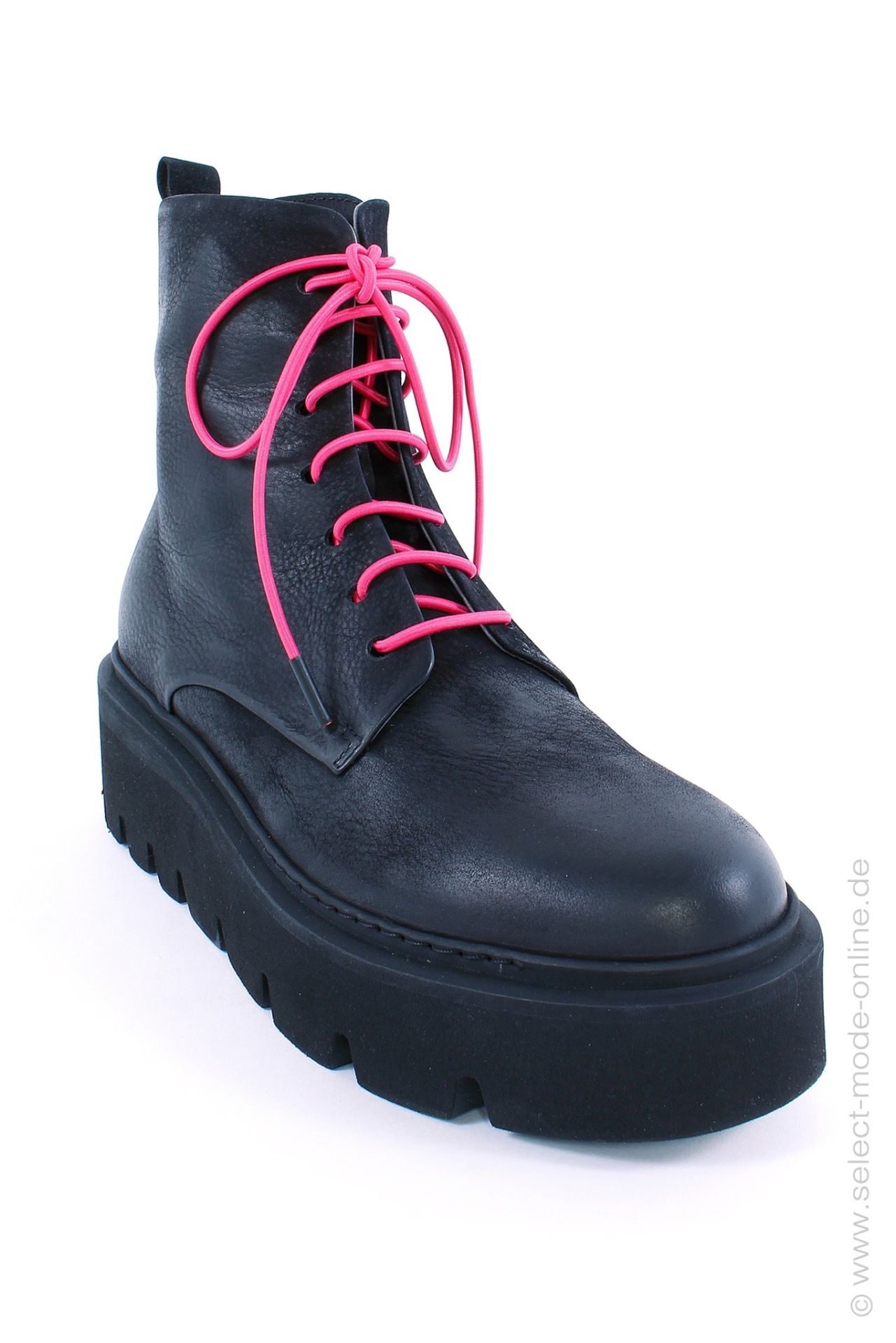 Buy Designer Shoes online | SELECT Mode Online