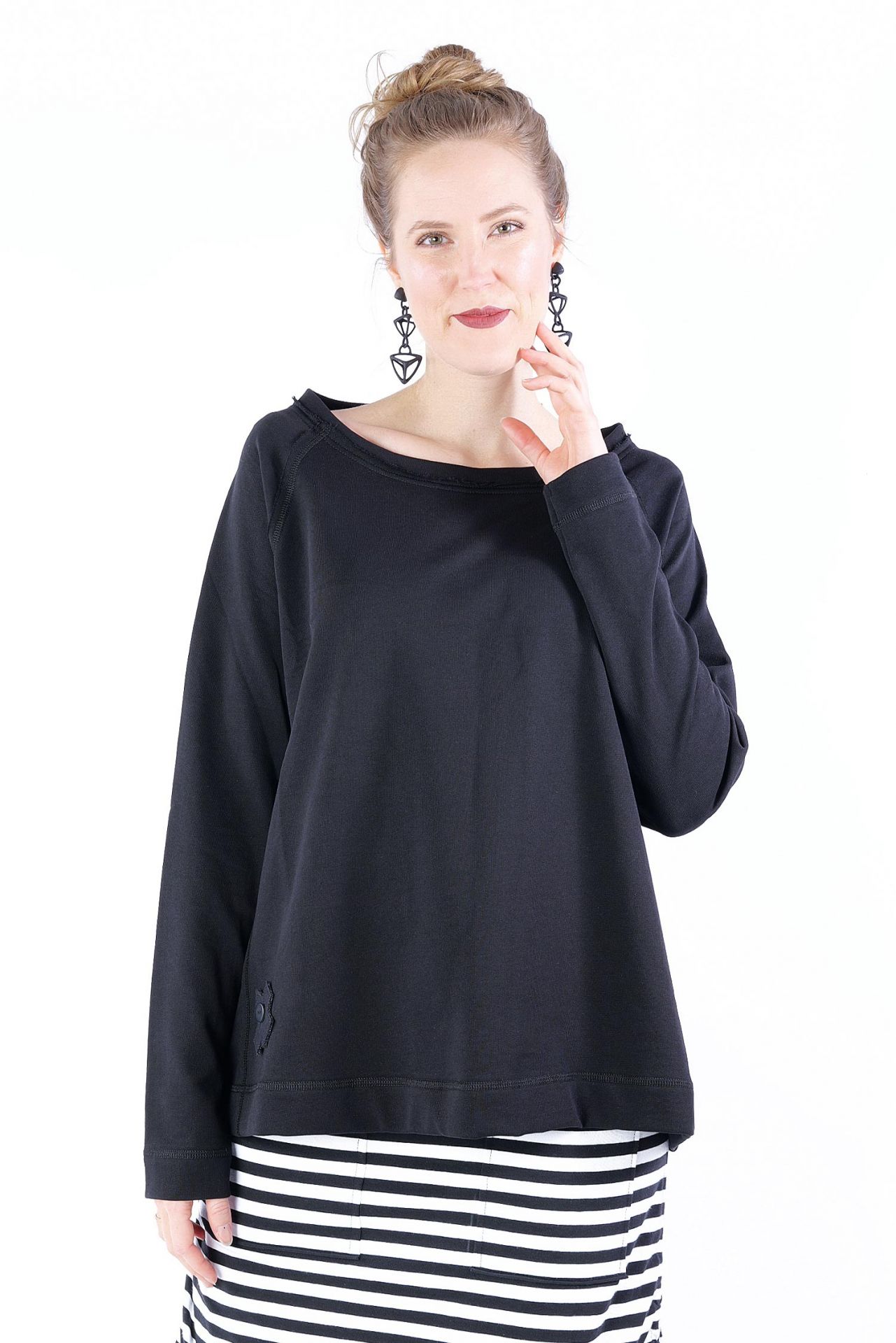 Plü Pluslavie A-line pullover - 2041 - Black I SELECT