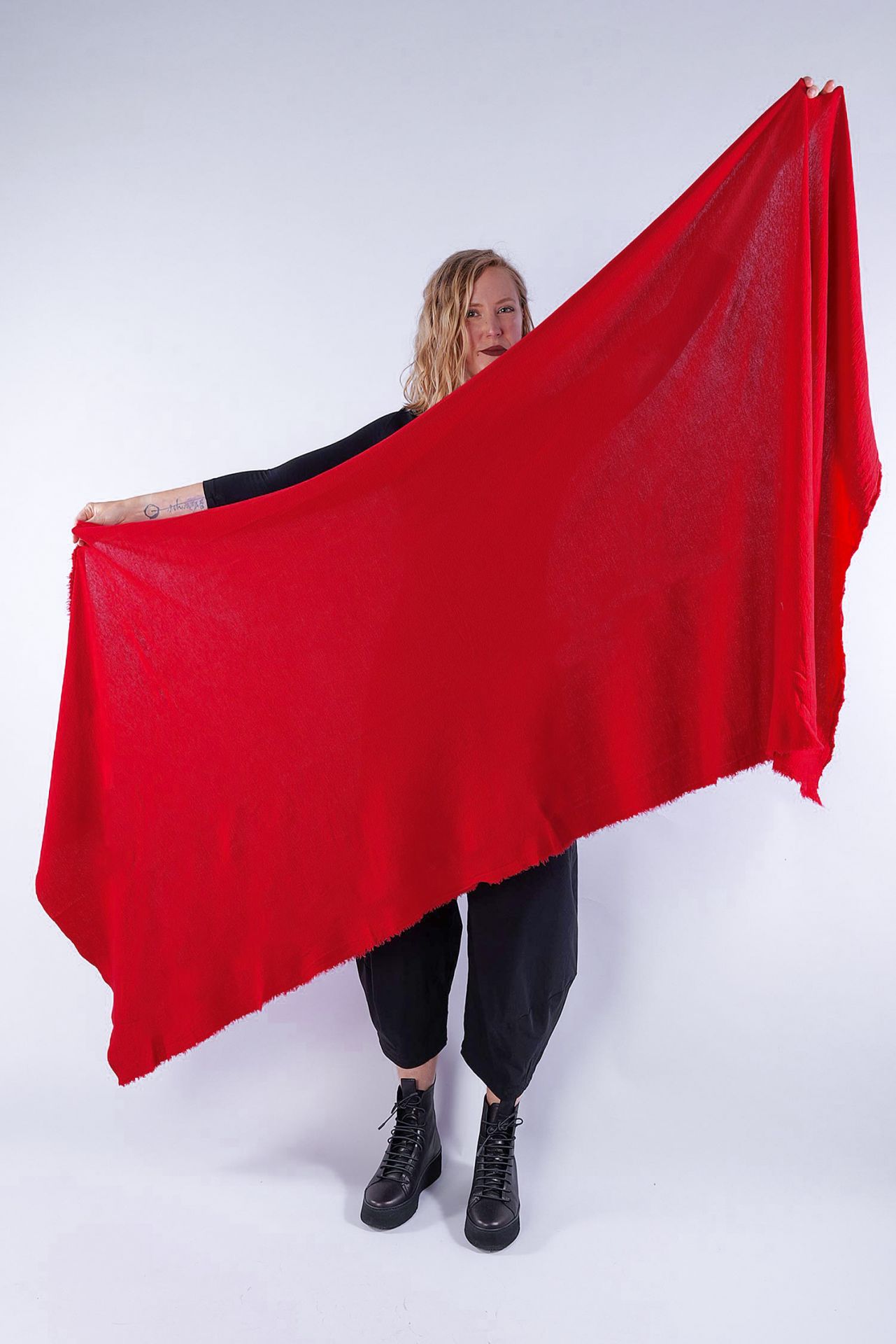 By Basics Merino scarf - chili red - 1030 I SELECT